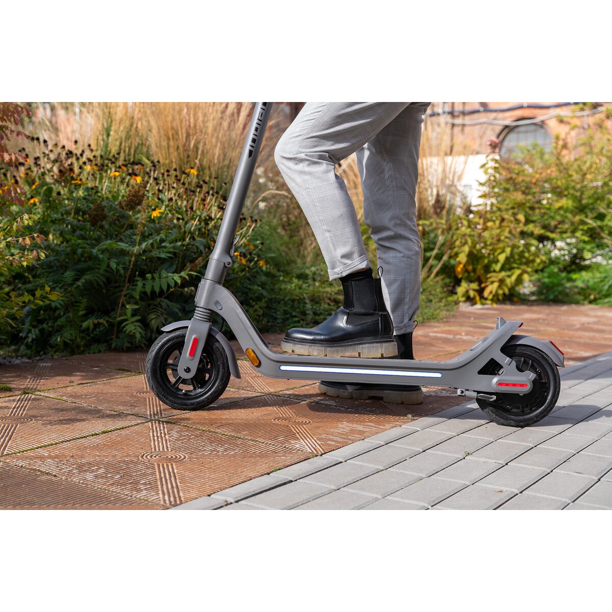 Hulajnoga elektryczna INDIANA ES770 Szary – sklep internetowy Avans.pl